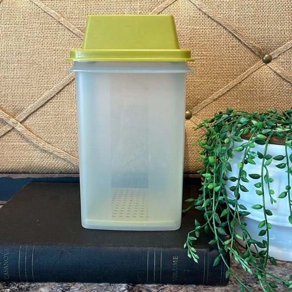 Tupperware | Kitchen | Tupperware Pickle Keeper | Poshmark